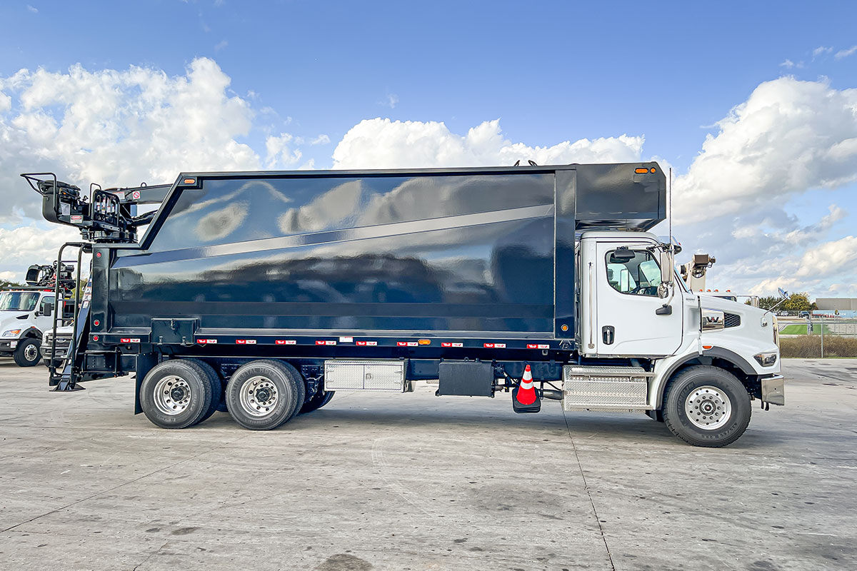 Grapple Trucks Crane Dealer | CraneWorks, LLC